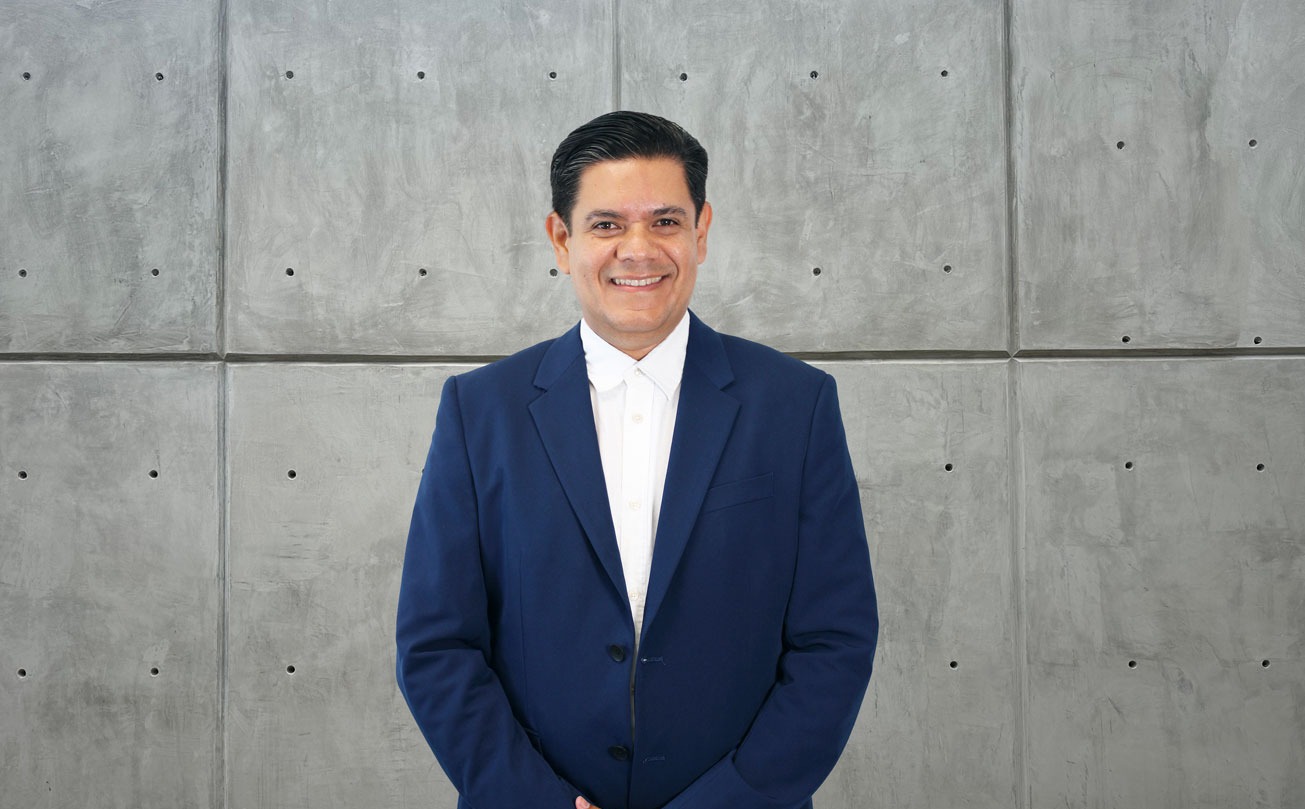 Dr. Mendelssohn Mata, Médico Cirujano - Hair Medical Restoration